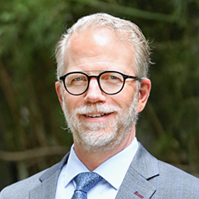 升学与生涯指导-升学与生涯指导-YK PAO SCHOOL